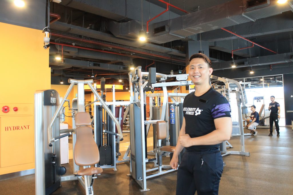Olahraga di Celebrity Fitness, Menyehatkan dan Redakan Stress - Bogor ...